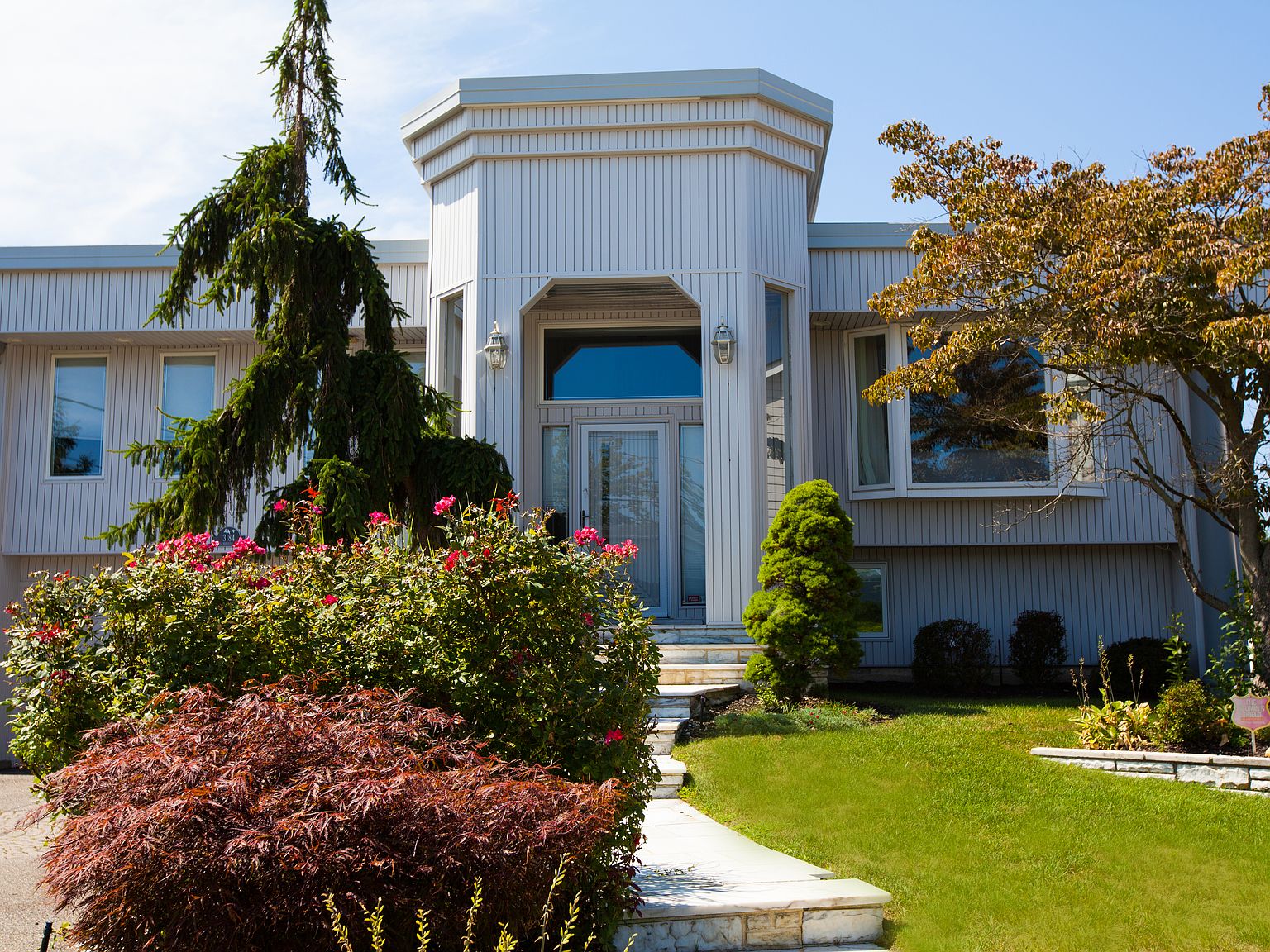 3184 Clubhouse Rd, Merrick, NY 11566 | Zillow