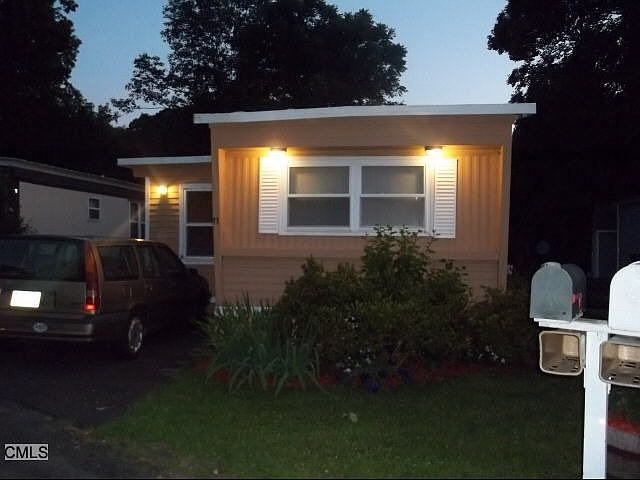 42 Miry Brook Rd TRAILER 17, Danbury, CT 06810 | Zillow
