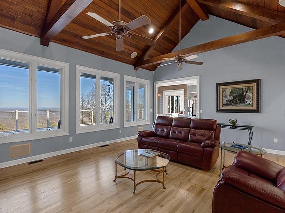 5 Misty Vale Ct, Landrum, SC 29356 | MLS #1549449 | Zillow