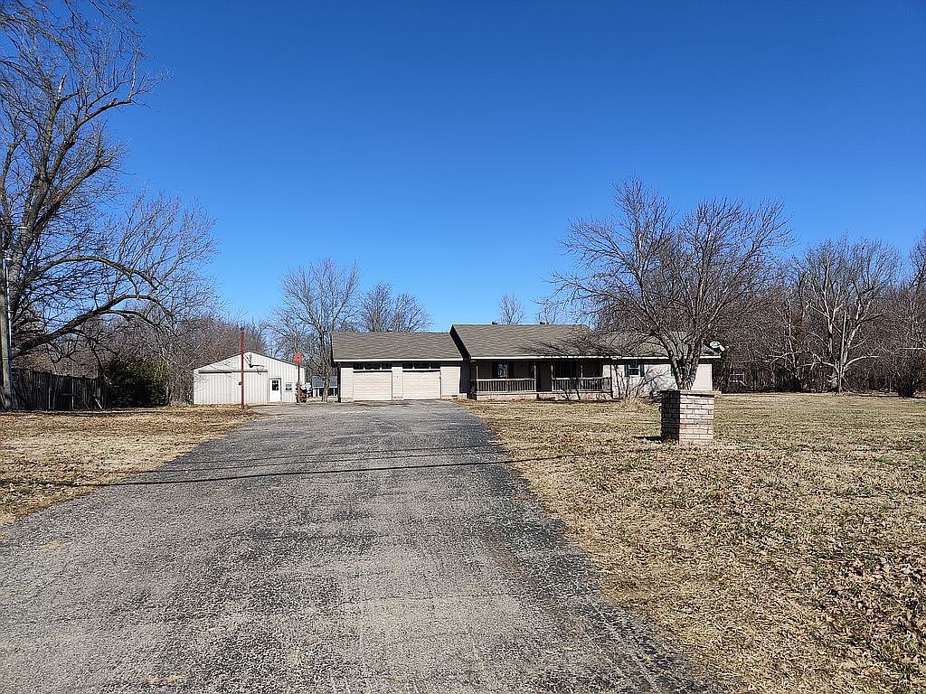 8610 Nebo Rd, Nebo, KY 42441 | Zillow
