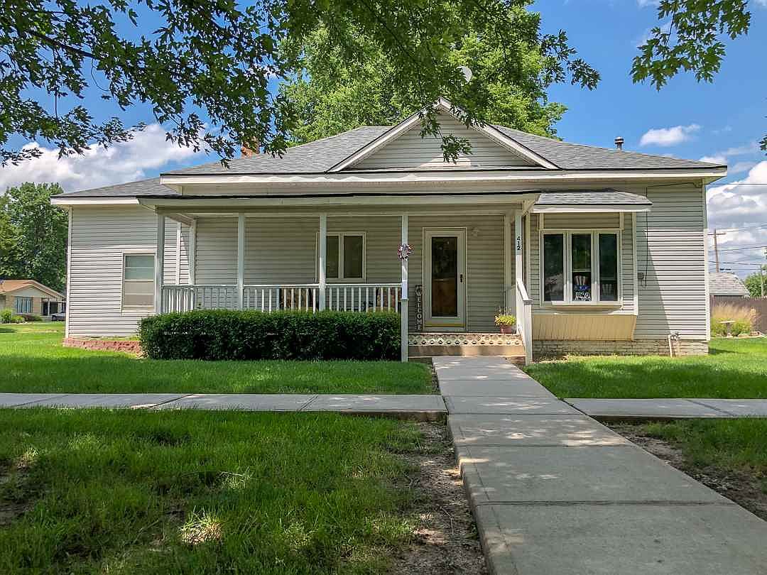 412 4th St, Alma, NE 68920 | Zillow