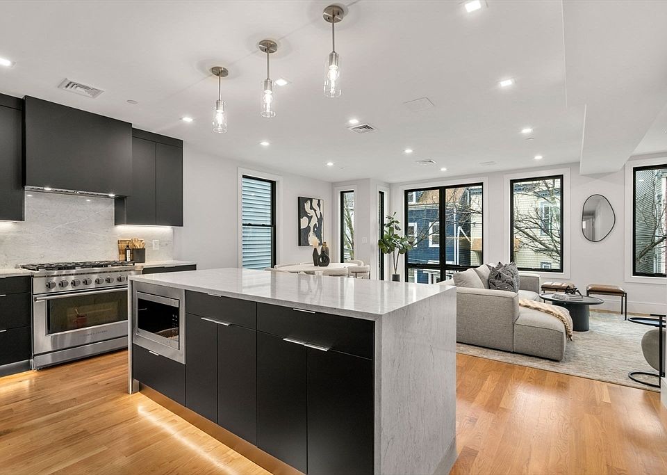 8 Mercer St #3, Boston, MA 02127 | Zillow