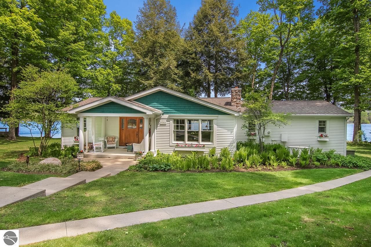 706 W Intermediate Lake Dr, Central Lake, MI 49622 | Zillow