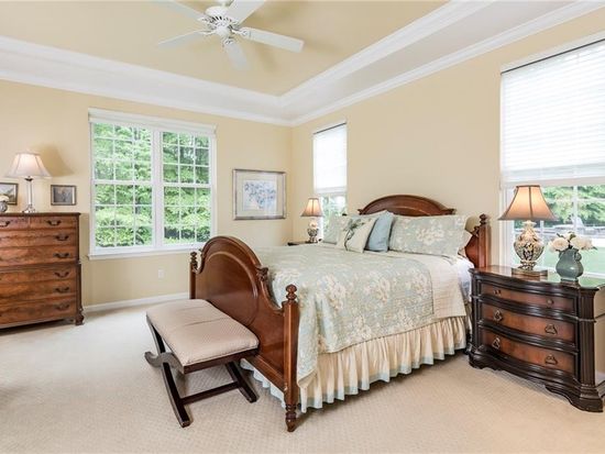 32 Edgemere Dr, Kendall Park, NJ 08824 | Zillow