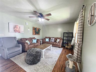 800 8th St, Jewett, IL 62436 | Zillow