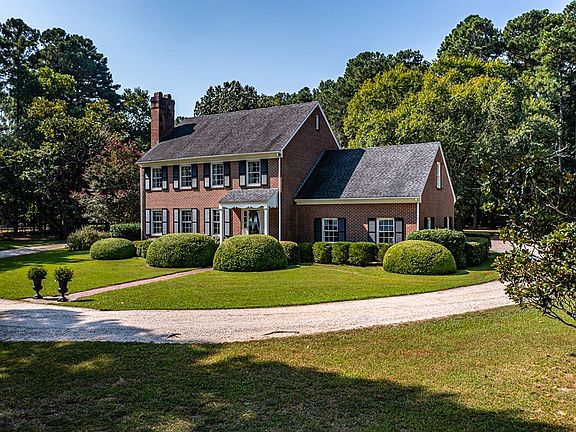 1367 Kent Point Rd, Kilmarnock, VA 22482 | MLS #118001 | Zillow