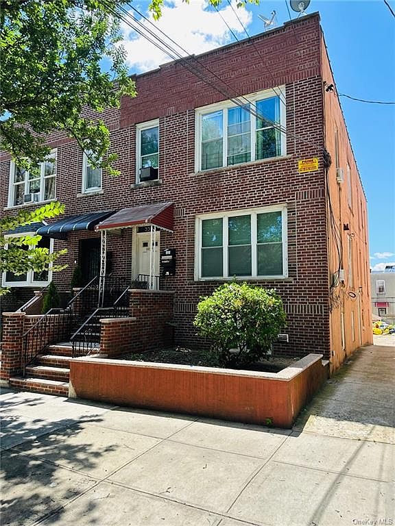 3307 Fish Ave #1, Bronx, NY 10469 | Zillow