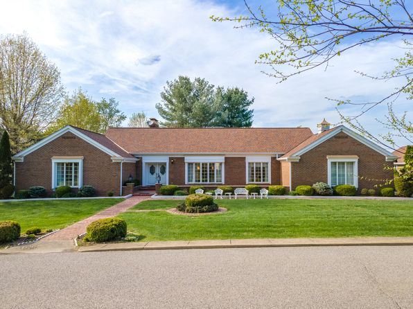 Louisa KY Luxury Homes For Sale - 12 Homes | Zillow