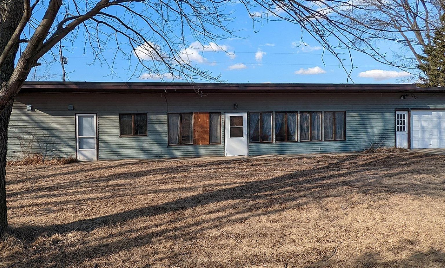 4450 125th St, Washta, IA 51061 | Zillow