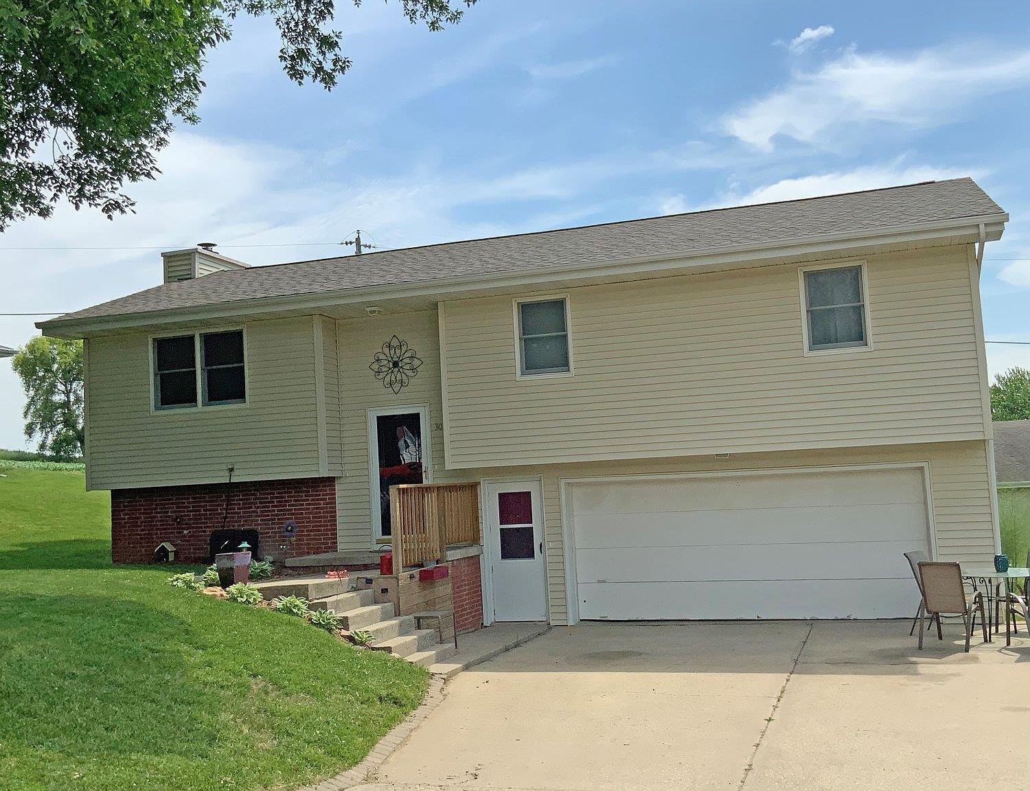 301 Carter St, Irwin, IA 51446 | Zillow