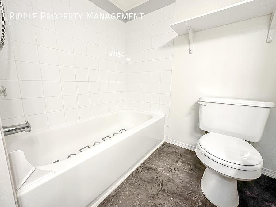 6148 Bowness Rd NW #203, Calgary, AB T3B 0E1 | Zillow