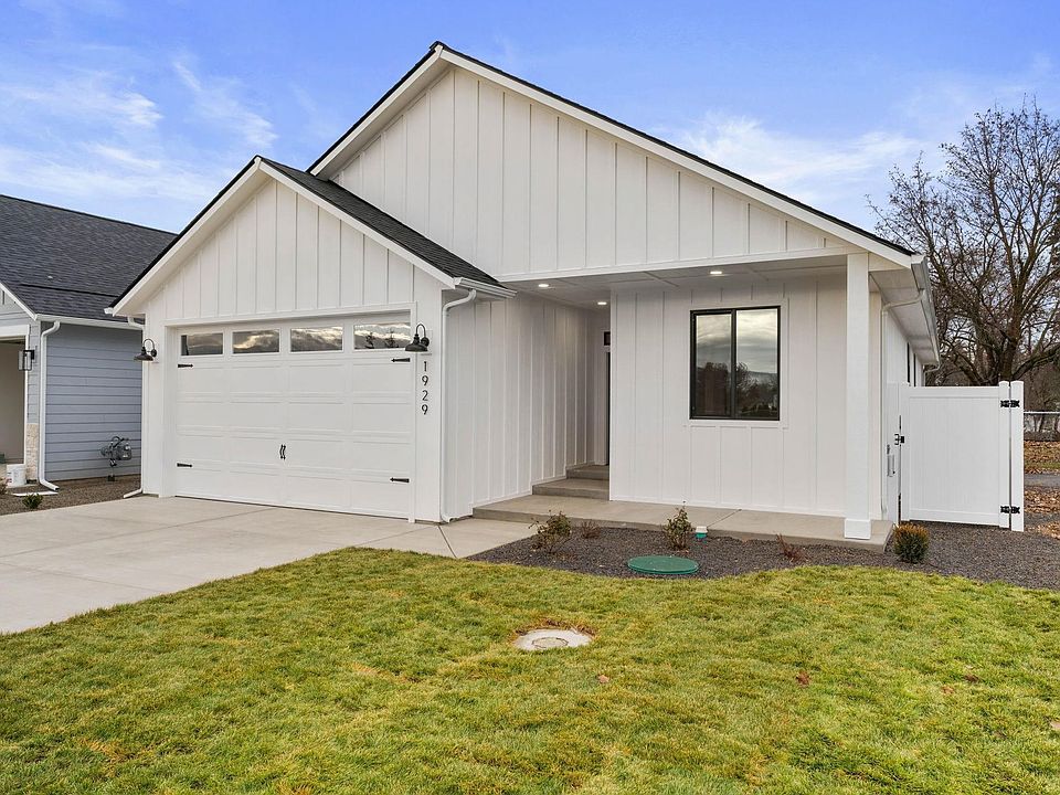 16815 E Baldwin Ave, Greenacres, WA 99016 | Zillow