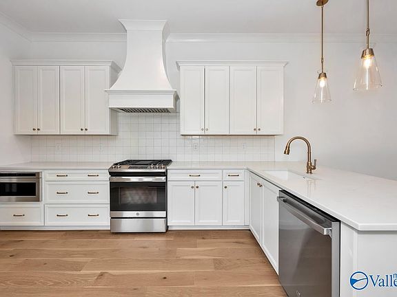 15 Eddy St NW, Huntsville, AL 35806 | MLS #21844735 | Zillow