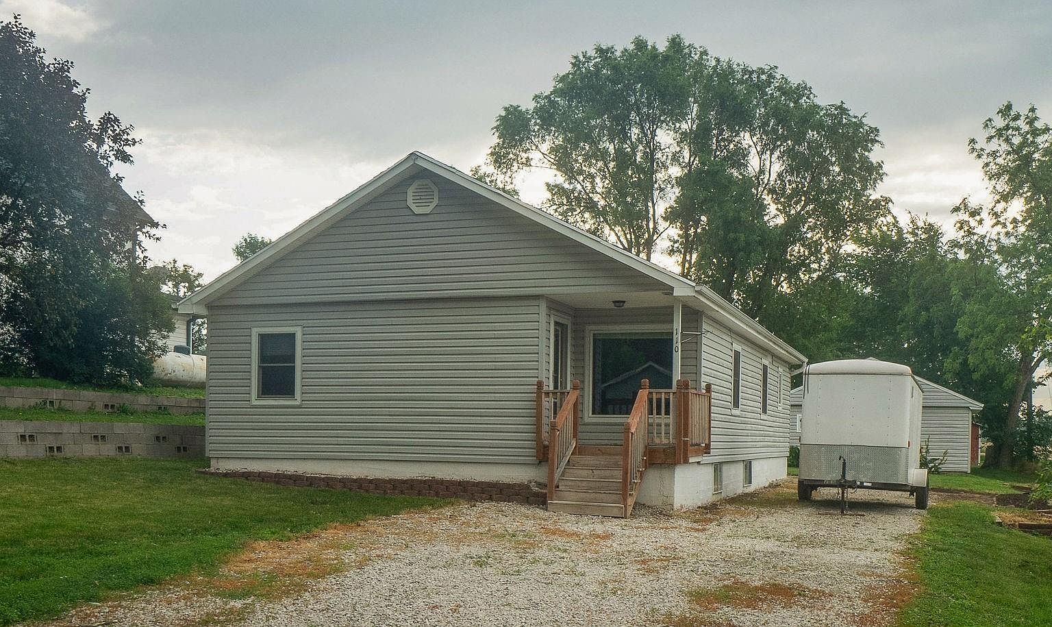 110 Oak St, Bronson, IA 51007 | Zillow