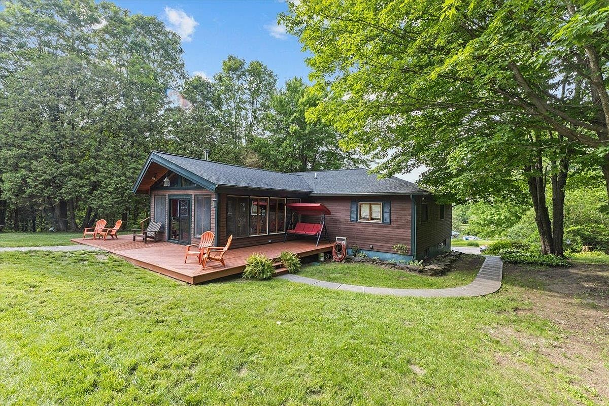 668 VT Route 105, Sheldon, VT 05483 | Zillow