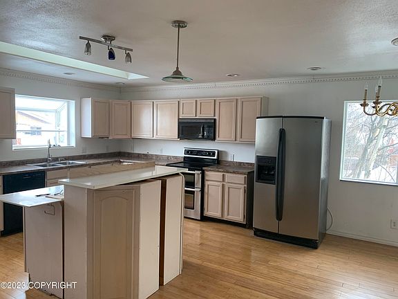 3123 E 42nd Ave, Anchorage, AK 99508 | MLS #23-2268 | Zillow