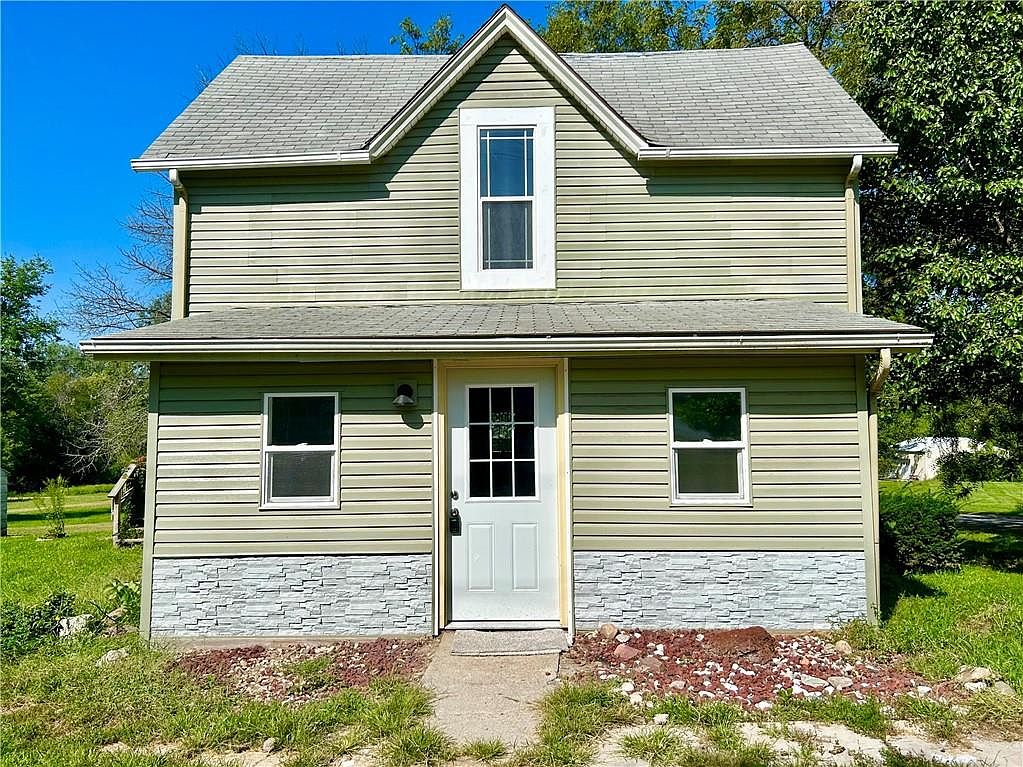 632 5th St, Barnard, MO 64423 | Zillow