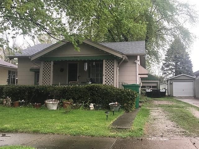 2136 E Lawrence St, Decatur, IL 62521 | Zillow