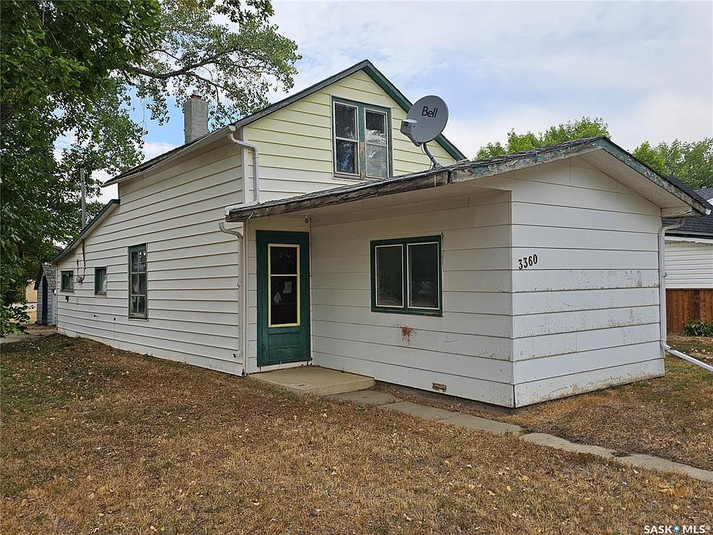 3360 Rutland AVENUE, Gull Lake, SK S0N 1A0 | MLS #SK958139 | Zillow