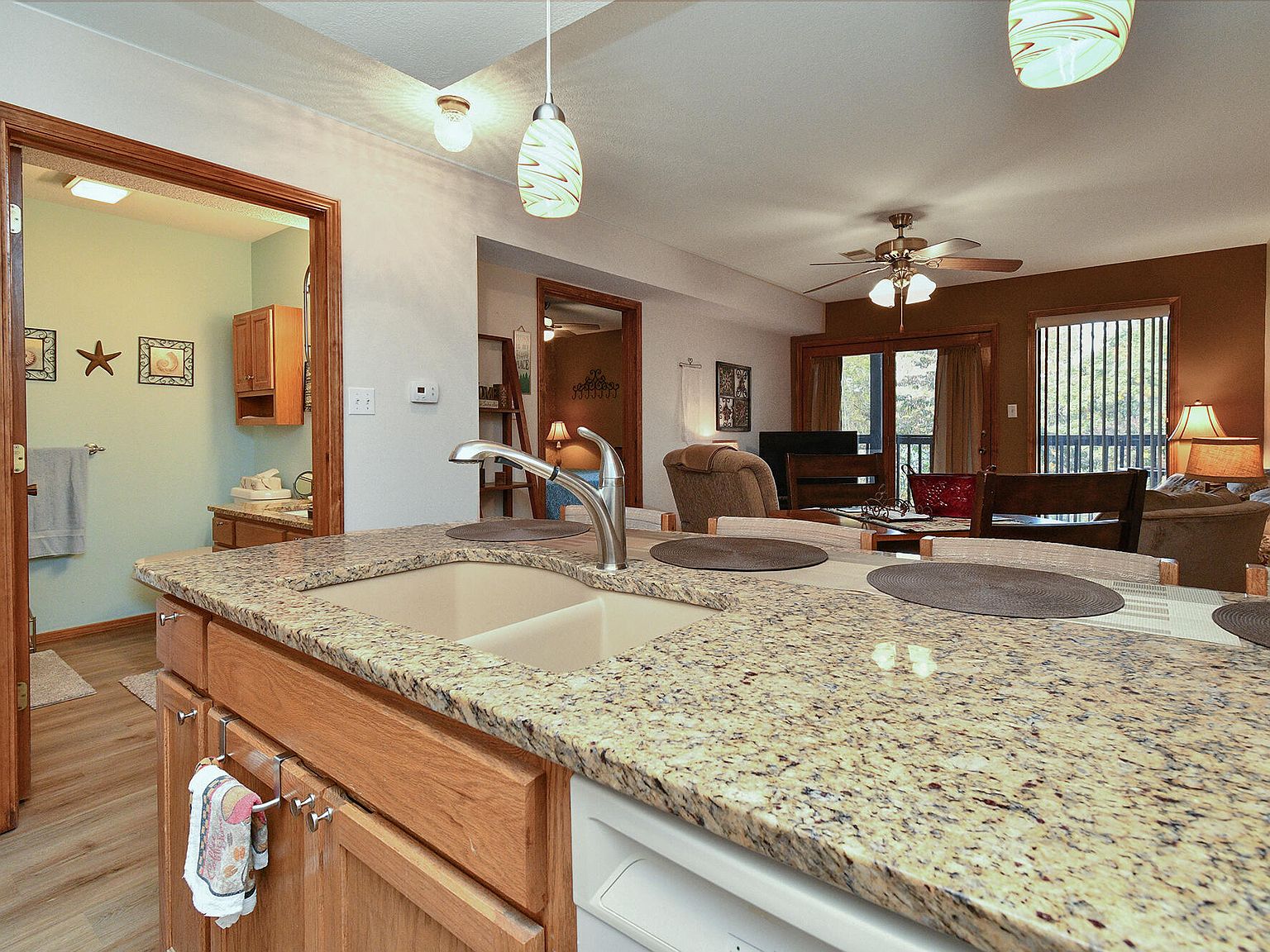 437 Notch Lane Bldg. 16 #5, Reeds Spring, MO 65737 | Zillow