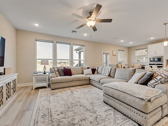 2801 Henson Ln, Garland, TX 75040 | Zillow