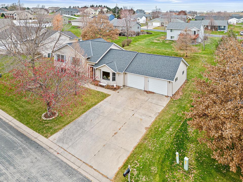 411 8th St, Goodhue, MN 55027 | MLS #6458493 | Zillow