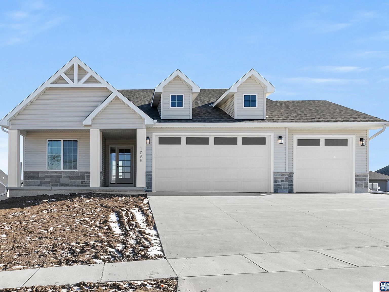 1065 S 9th Ave, Ashland, NE 68003 | MLS #22602437 | Zillow