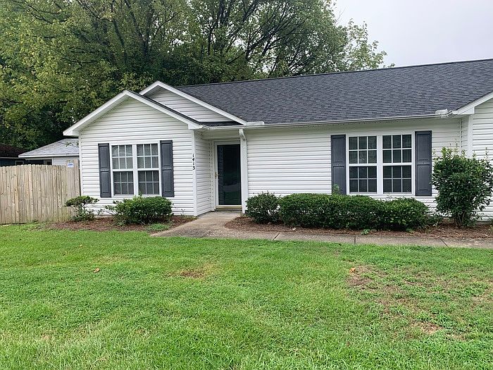 1413 Nicholson St, Washington, NC 27889 | Zillow