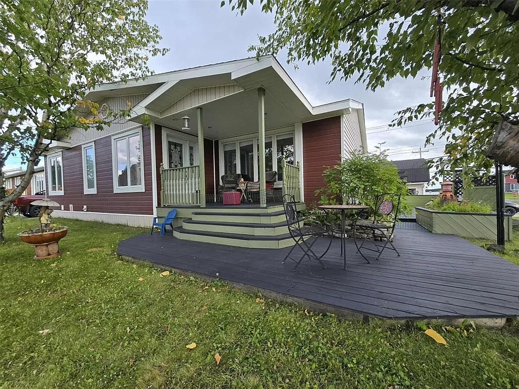 618 Lakeside Drive, Labrador City, NL A2V 1B5 | MLS #1290235 | Zillow