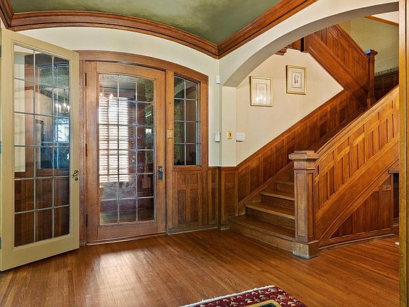 4162 N Lake Dr, Shorewood, WI 53211 | MLS #1838016 | Zillow