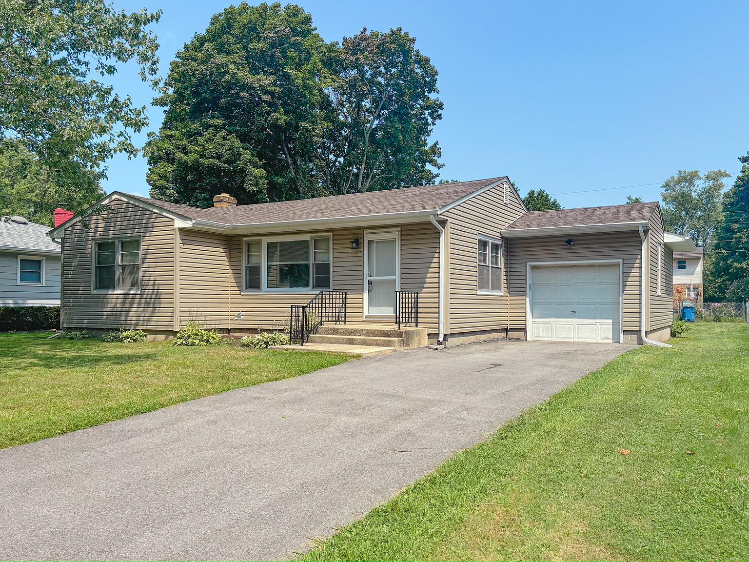 530 Jefferson Ave, Chesterton, IN 46304 | Zillow