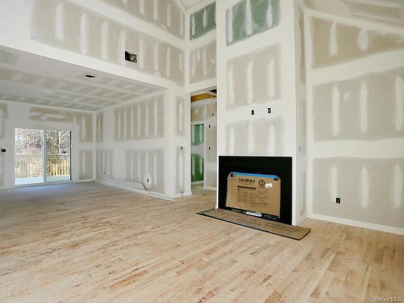 10 Emily Drive, Plattekill, NY 12589 | MLS #H6316367 | Zillow