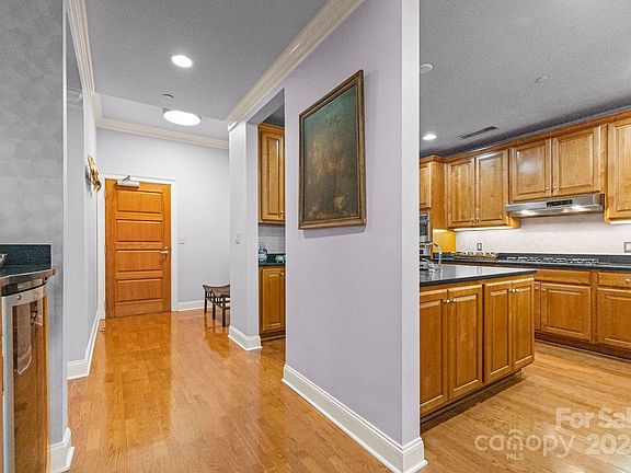 435 S Tryon St UNIT 301, Charlotte, NC 28202 | MLS #4092257 | Zillow