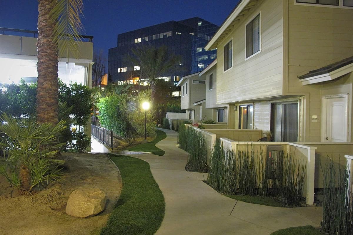 15555 Huntington Village Ln #4-099, Huntington Beach, CA 92647 | Zillow