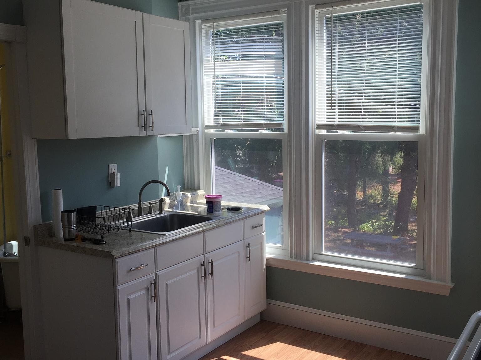 559 Ocean Ave APT 1, Portland, ME 04103 | Zillow