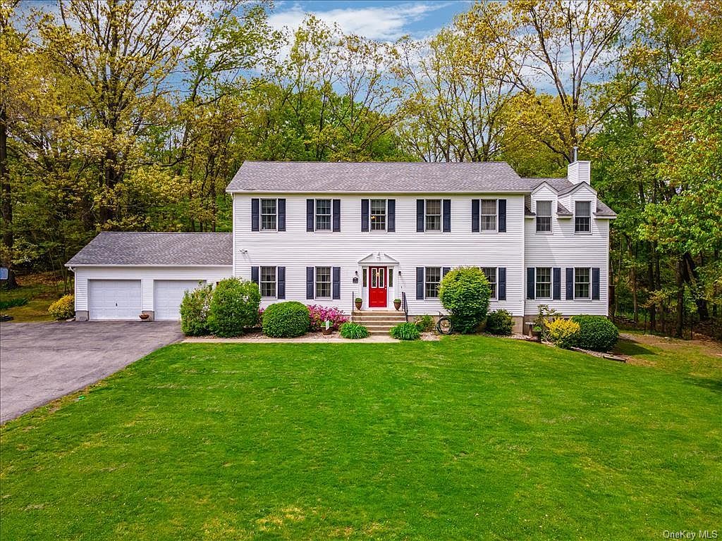 6 Ziegler Lane, New Windsor, NY 12553 | Zillow