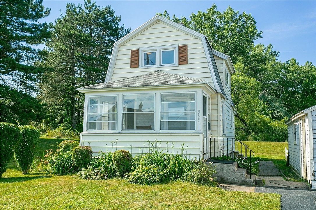 565 Edgemere Dr, Rochester, NY 14612 | Zillow