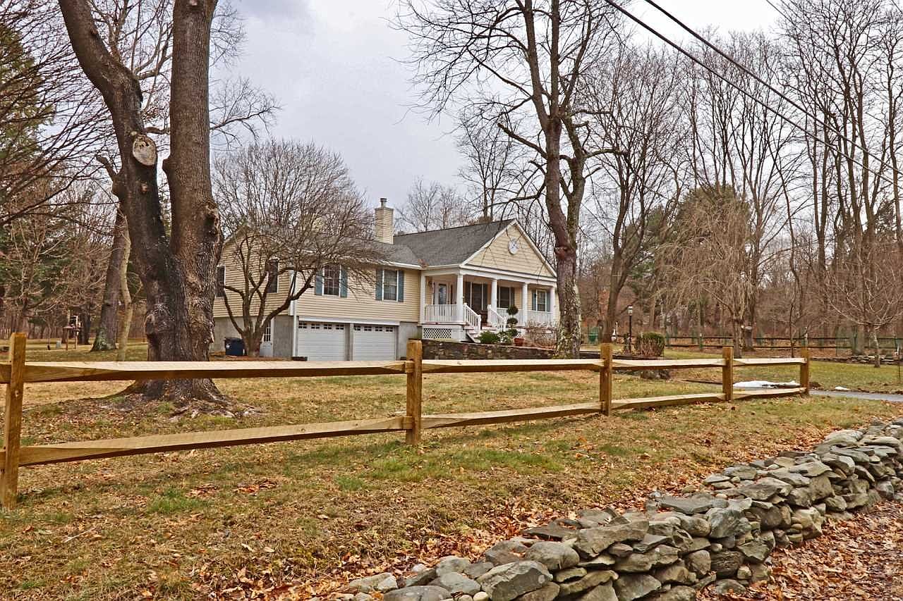378 Allen Rd, Salt Point, NY 12578 | Zillow