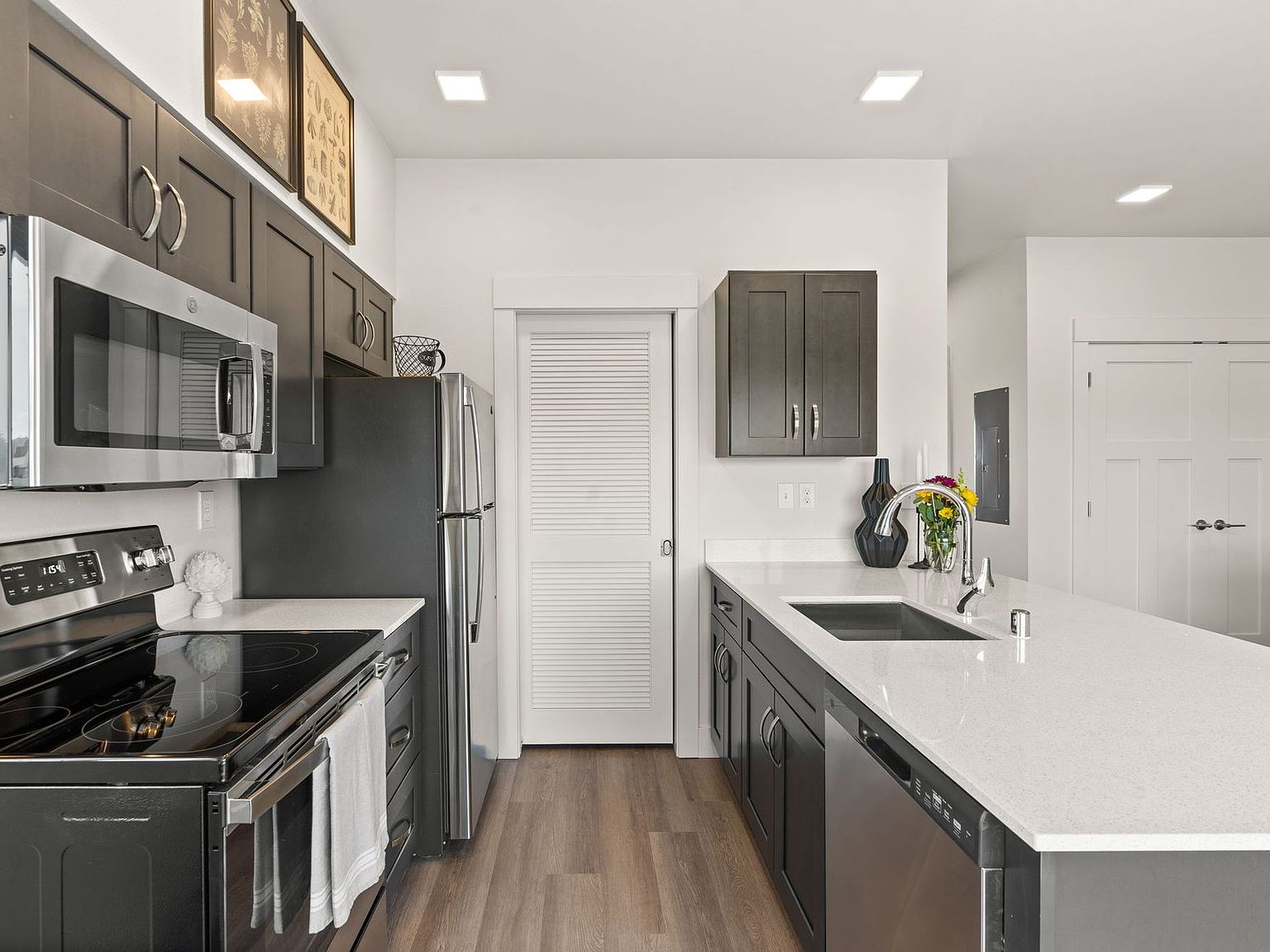 9907 W Aero Rd #208, Spokane, WA 99224 | Zillow