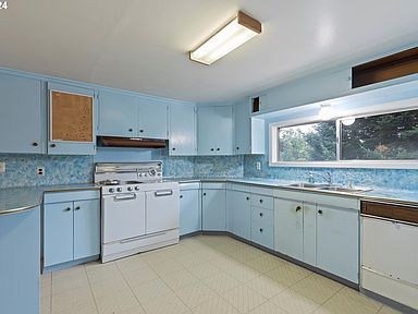 2717 SW Buckman Rd, West Linn, OR 97068 | Zillow