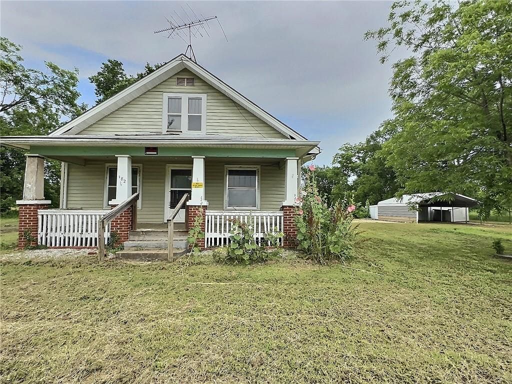 182 N Elm St, Milo, MO 64767 | Zillow