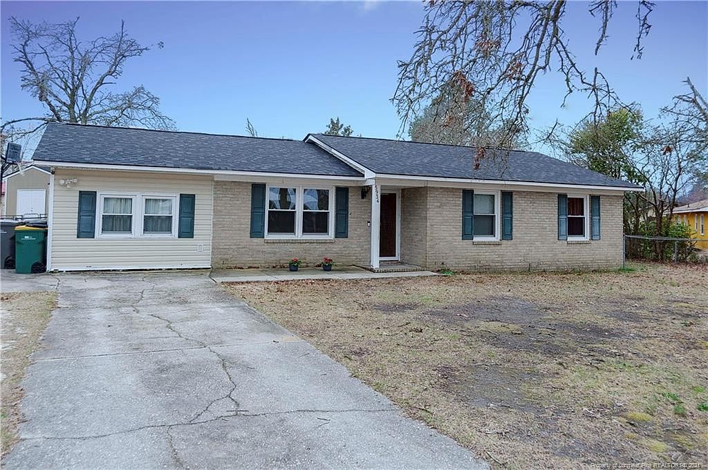 5934 Spinner Rd, Hope Mills, NC 28348 | Zillow