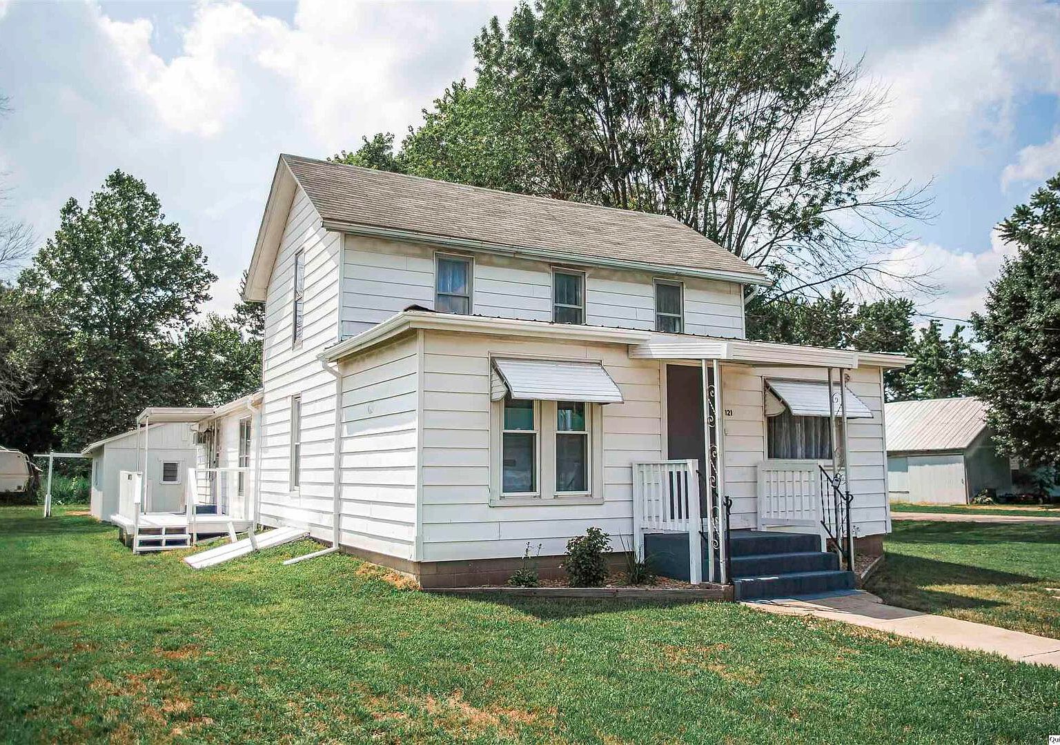 121 N Broad St, Loraine, IL 62349 | MLS #12421986 | Zillow