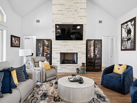 424 Royal Santana Run, Weatherford, TX 76087 | MLS #20726194 | Zillow