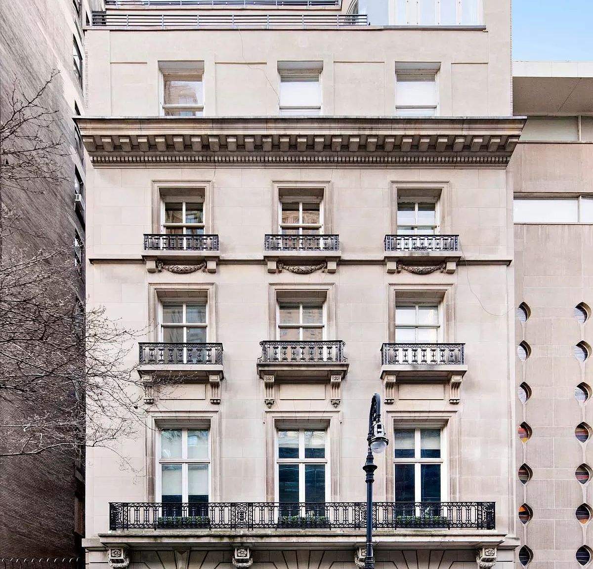 1 E 62nd St #4AB, New York, NY 10065 | Zillow