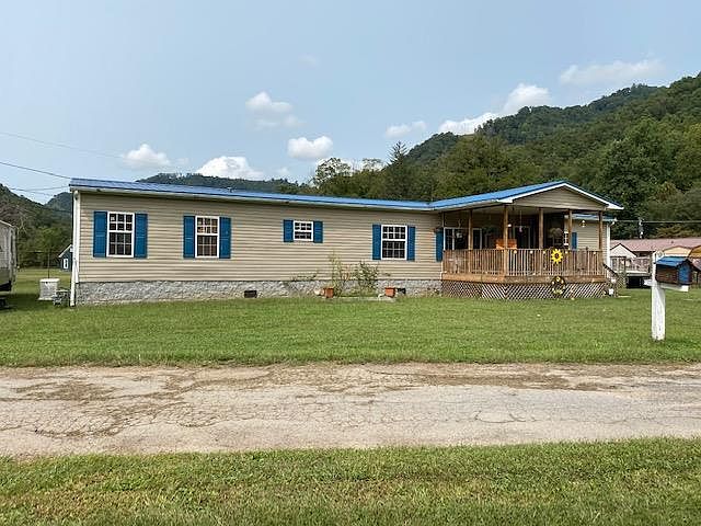 179 Dakota Ct, Colcord, WV 25048 | Zillow