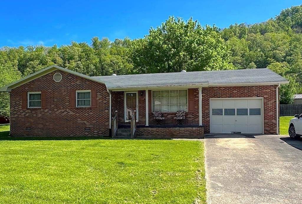 704 State Highway 302, West Van Lear, KY 41268 | Zillow