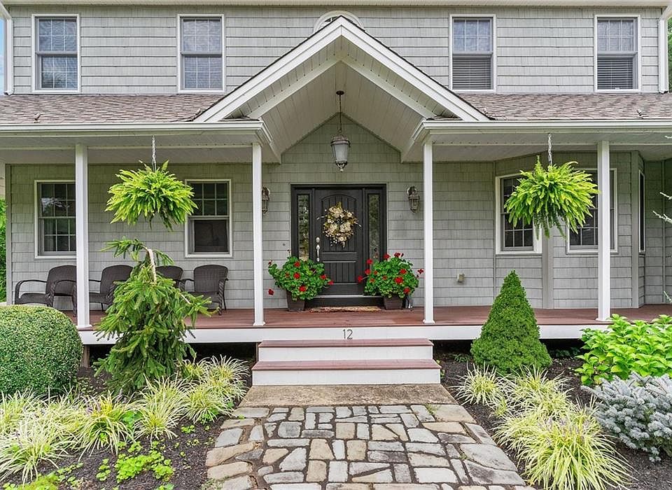 12 Northup Plat Rd, Coventry, RI 02816 | Zillow