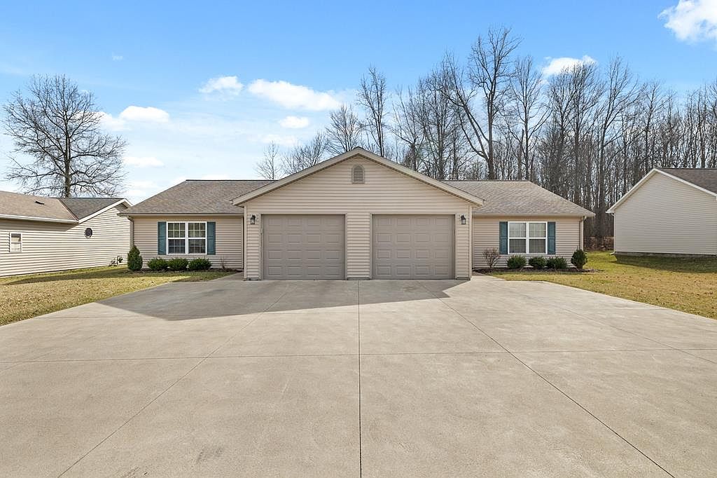 1897 August Dr, Mansfield, OH 44906 | Zillow