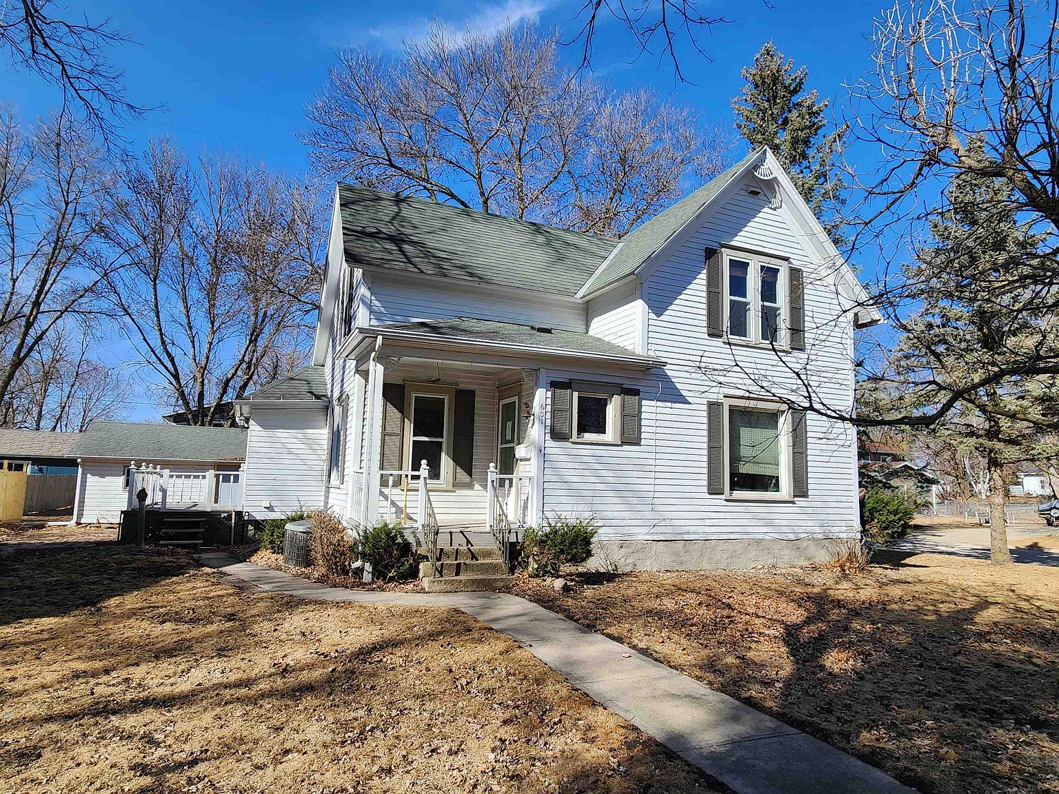 601 Superior St, Emmetsburg, IA 50536 | MLS #250163 | Zillow